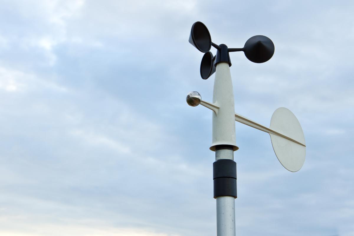 Anemómetro: qué es, para qué sirve y cómo funciona - Resumen