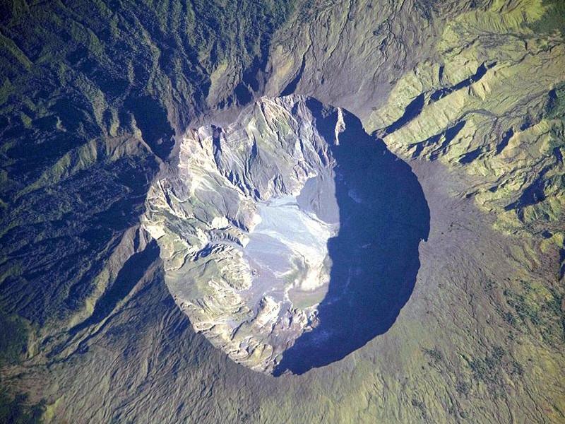 Volcán Tambora - Características, formación y erupciones