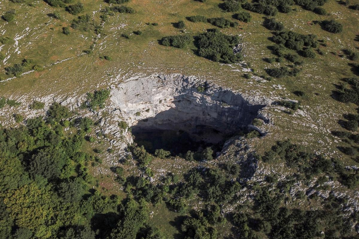 Qué es un socavón y cómo se produce - Resumen