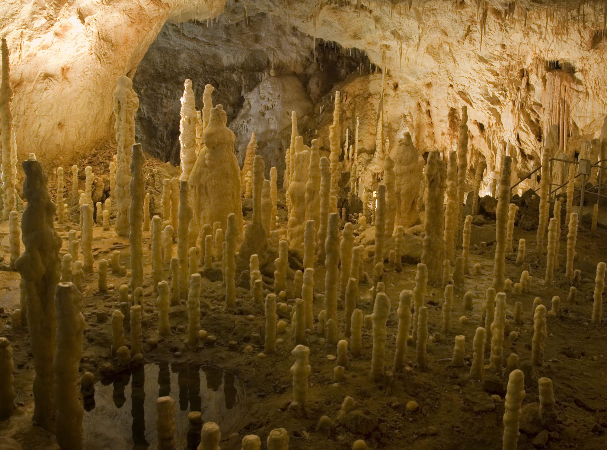 Estalagmitas: qué son y cómo se forman - Resumen